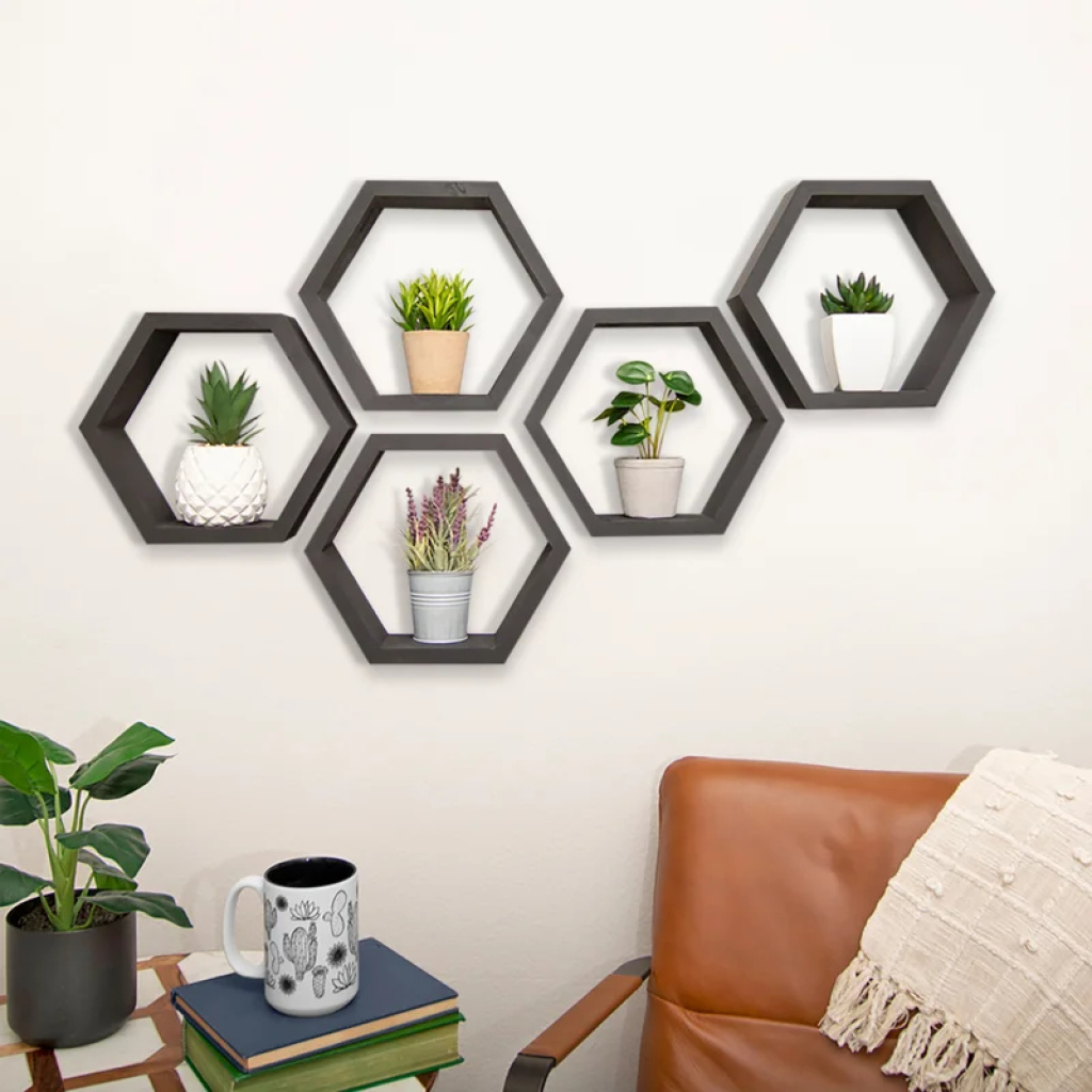 PAHLO – Set of Five Hexagonal Wall Shelves – PakTameer